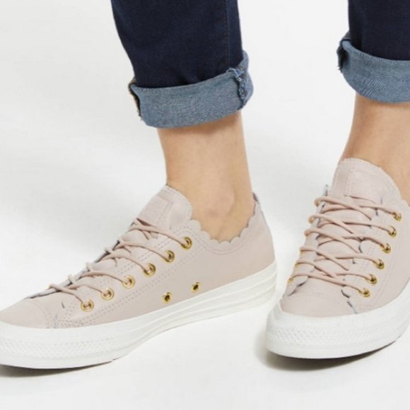 Converse | Shoes | Converse Chuck Taylor All Star Leather Scalloped ...